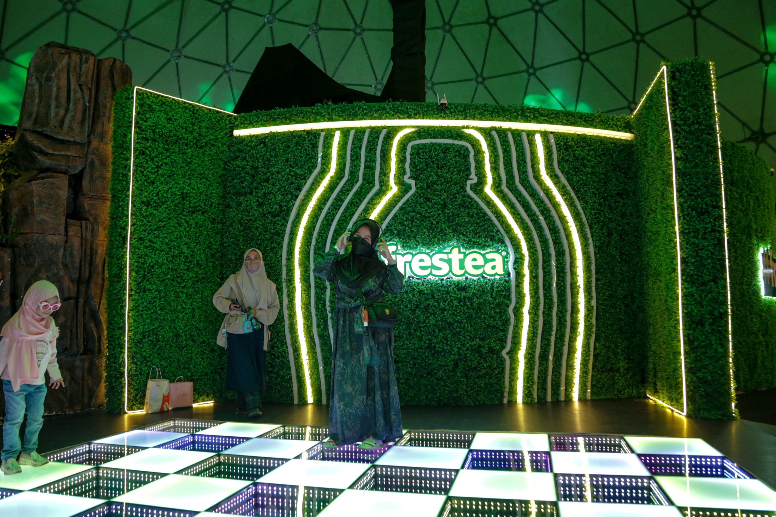 FRESTEA FRESHBREAK ZONE – ACTION+